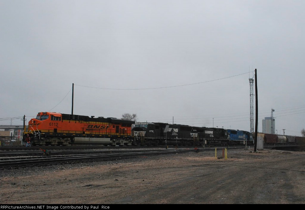 BNSF 6112 Leads South Bound Freight From Denver